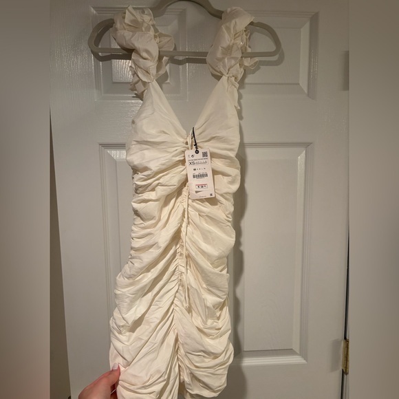 Zara | Dresses | Zara Cream Gathered Dress | Poshmark